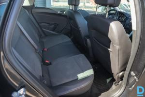 Melns Opel Astra 2015 Liepāja, ar dzinēja tilpumu 1.60 L un nobraukumu 229 tūkst. km par 5650 €, foto 7 vietnē AUTOMOTO.COM.LV
