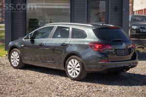 Melns Opel Astra 2015 Liepāja, ar dzinēja tilpumu 1.60 L un nobraukumu 229 tūkst. km par 5650 €, foto 5 vietnē AUTOMOTO.COM.LV