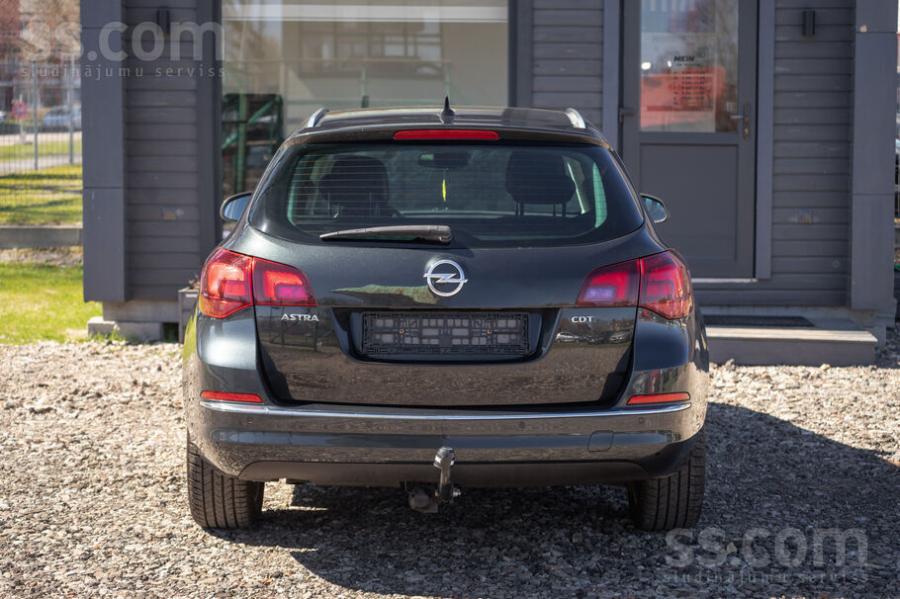 Melns Opel Astra 2015 Liepāja, ar dzinēja tilpumu 1.60 L un nobraukumu 229 tūkst. km par 5650 €, foto 6 vietnē AUTOMOTO.COM.LV