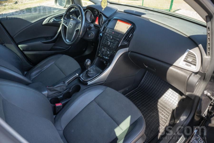 Melns Opel Astra 2015 Liepāja, ar dzinēja tilpumu 1.60 L un nobraukumu 229 tūkst. km par 5650 €, foto 14 vietnē AUTOMOTO.COM.LV