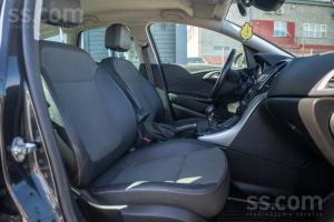 Melns Opel Astra 2015 Liepāja, ar dzinēja tilpumu 1.60 L un nobraukumu 229 tūkst. km par 5650 €, foto 15 vietnē AUTOMOTO.COM.LV