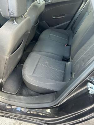 Black Opel Astra 2015 in Klaipeda, with an engine capacity of 1.60 L and mileage of 208 thousand km for 5000 €, photo 11 on AUTOMOTO.COM.LV