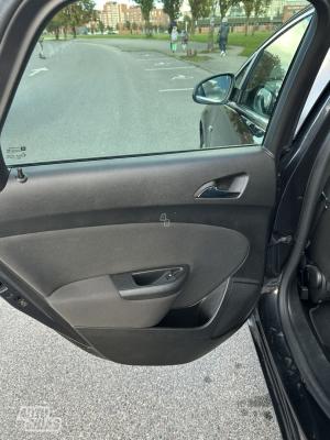 Black Opel Astra 2015 in Klaipeda, with an engine capacity of 1.60 L and mileage of 208 thousand km for 5000 €, photo 12 on AUTOMOTO.COM.LV