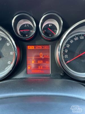 Black Opel Astra 2015 in Klaipeda, with an engine capacity of 1.60 L and mileage of 208 thousand km for 5000 €, photo 15 on AUTOMOTO.COM.LV