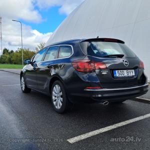 Melns Opel Astra 2015 Tallina, ar dzinēja tilpumu 2.00 L un nobraukumu 395 tūkst. km par 3500 €, foto 5 vietnē AUTOMOTO.COM.LV