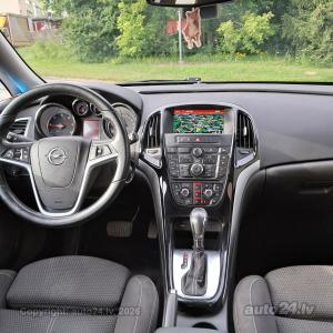 Melns Opel Astra 2015 Tallina, ar dzinēja tilpumu 2.00 L un nobraukumu 395 tūkst. km par 3500 €, foto 10 vietnē AUTOMOTO.COM.LV