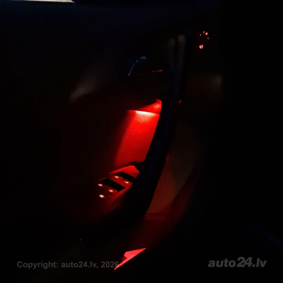 Melns Opel Astra 2015 Tallina, ar dzinēja tilpumu 2.00 L un nobraukumu 395 tūkst. km par 3500 €, foto 15 vietnē AUTOMOTO.COM.LV