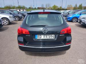 Melns Opel Astra 2015 Gargždai, ar dzinēja tilpumu 1.60 L un nobraukumu 246 tūkst. km par 4150 €, foto 8 vietnē AUTOMOTO.COM.LV