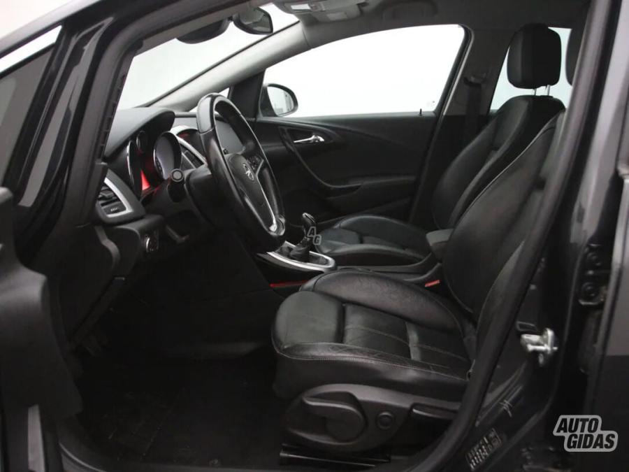 Melns Opel Astra 2015 Viļņa, ar dzinēja tilpumu 1.60 L un nobraukumu 184 tūkst. km par 6199 €, foto 5 vietnē AUTOMOTO.COM.LV