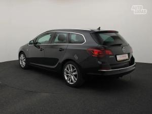 Melns Opel Astra 2015 Viļņa, ar dzinēja tilpumu 1.60 L un nobraukumu 184 tūkst. km par 6199 €, foto 8 vietnē AUTOMOTO.COM.LV