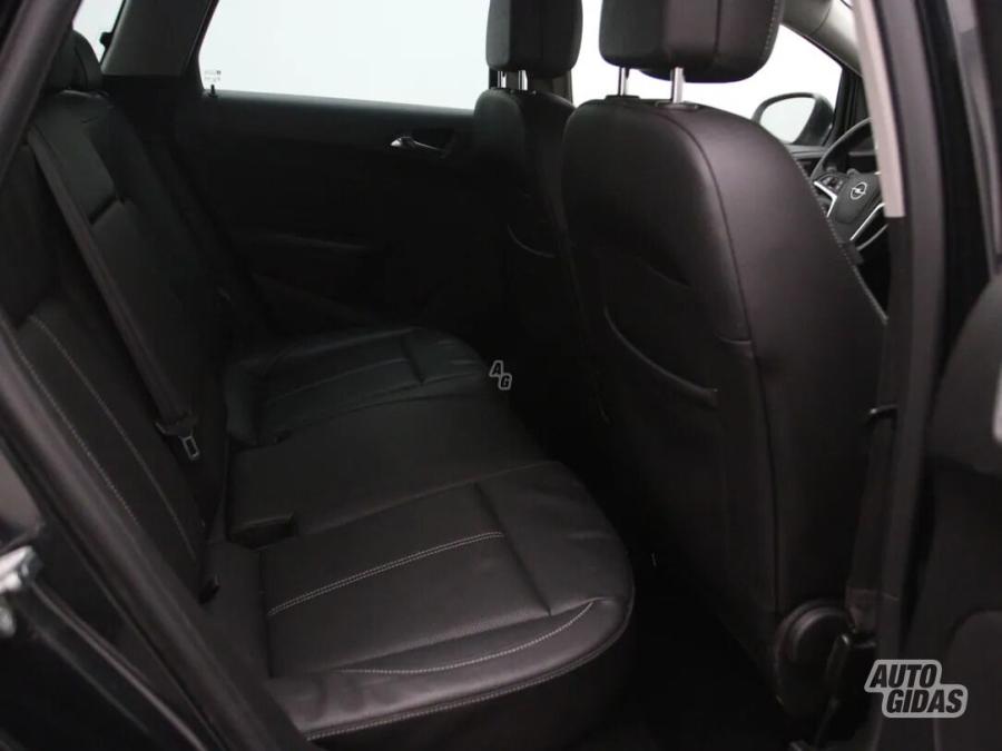 Melns Opel Astra 2015 Viļņa, ar dzinēja tilpumu 1.60 L un nobraukumu 184 tūkst. km par 6199 €, foto 16 vietnē AUTOMOTO.COM.LV