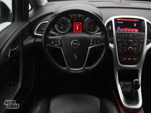 Melns Opel Astra 2015 Viļņa, ar dzinēja tilpumu 1.60 L un nobraukumu 184 tūkst. km par 6199 €, foto 18 vietnē AUTOMOTO.COM.LV