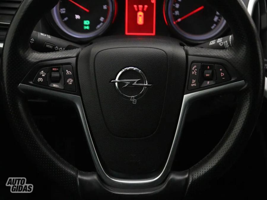 Melns Opel Astra 2015 Viļņa, ar dzinēja tilpumu 1.60 L un nobraukumu 184 tūkst. km par 6199 €, foto 19 vietnē AUTOMOTO.COM.LV