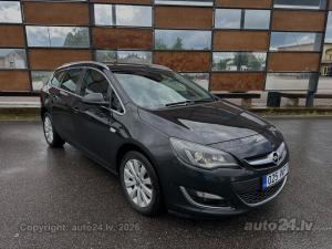 Melns Opel Astra 2015 Tallina, ar dzinēja tilpumu 2.00 L un nobraukumu 354 tūkst. km par 3000 €, foto  vietnē AUTOMOTO.COM.LV