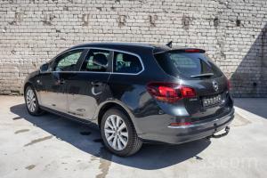 Melns Opel Astra 2015 Liepāja, ar dzinēja tilpumu 1.60 L un nobraukumu 229 tūkst. km par 5650 €, foto 3 vietnē AUTOMOTO.COM.LV