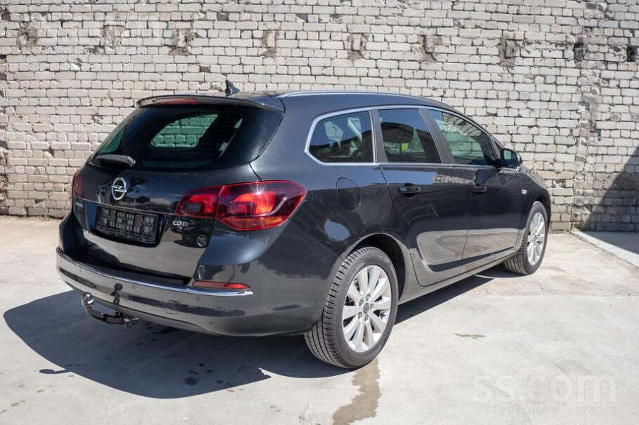 Melns Opel Astra 2015 Liepāja, ar dzinēja tilpumu 1.60 L un nobraukumu 229 tūkst. km par 5650 €, foto 5 vietnē AUTOMOTO.COM.LV