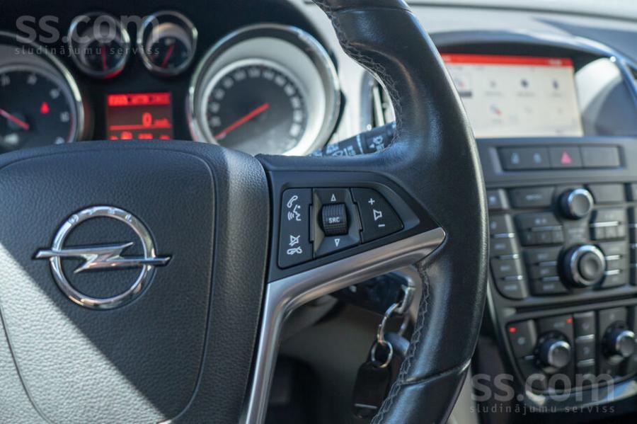 Melns Opel Astra 2015 Liepāja, ar dzinēja tilpumu 1.60 L un nobraukumu 229 tūkst. km par 5650 €, foto 22 vietnē AUTOMOTO.COM.LV