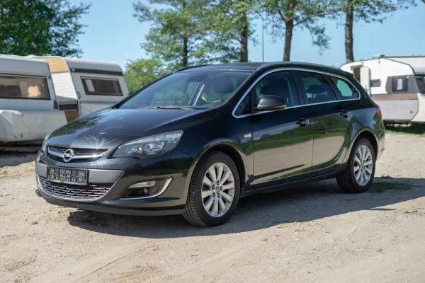 Melns Opel Astra 2015 Grobiņa, ar dzinēja tilpumu 1.60 L un nobraukumu 229 tūkst. km par 5650 €, foto 3 vietnē AUTOMOTO.COM.LV
