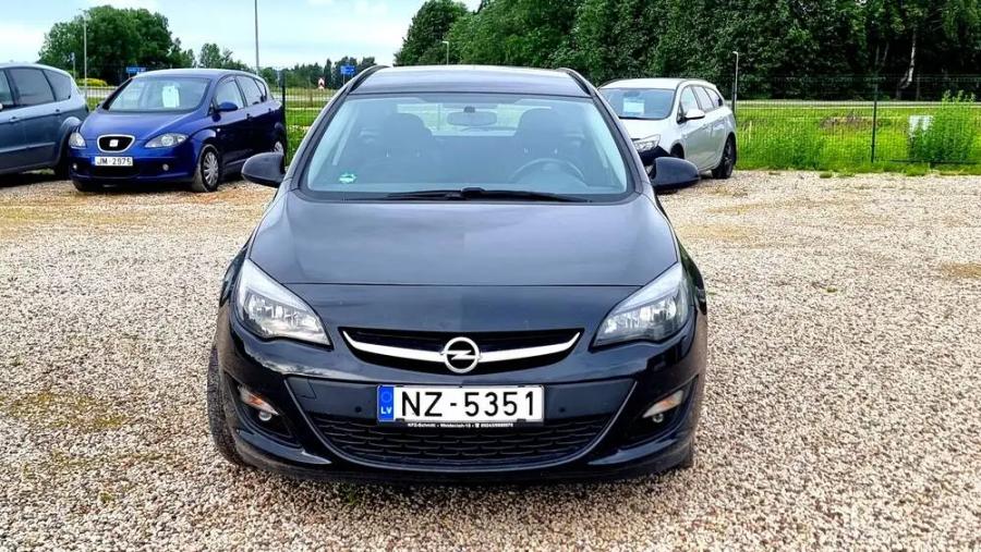 Melns Opel Astra 2015 Cēsis, ar dzinēja tilpumu 1.60 L un nobraukumu 246 tūkst. km par 2900 €, foto 3 vietnē AUTOMOTO.COM.LV