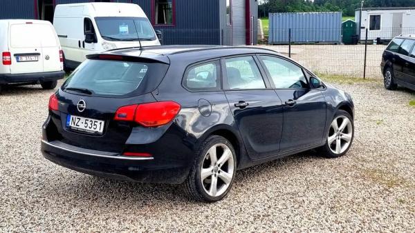 Melns Opel Astra 2015 Cēsis, ar dzinēja tilpumu 1.60 L un nobraukumu 246 tūkst. km par 2900 €, foto 5 vietnē AUTOMOTO.COM.LV
