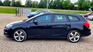 Melns Opel Astra 2015 Cēsis, ar dzinēja tilpumu 1.60 L un nobraukumu 246 tūkst. km par 2900 €, foto 9 vietnē AUTOMOTO.COM.LV