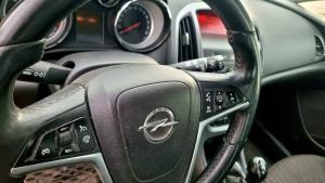 Melns Opel Astra 2015 Cēsis, ar dzinēja tilpumu 1.60 L un nobraukumu 246 tūkst. km par 2900 €, foto 16 vietnē AUTOMOTO.COM.LV