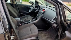 Melns Opel Astra 2015 Cēsis, ar dzinēja tilpumu 1.60 L un nobraukumu 246 tūkst. km par 2900 €, foto 20 vietnē AUTOMOTO.COM.LV
