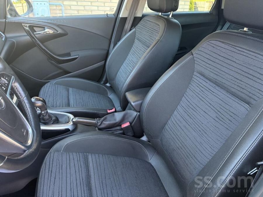 Черный Опель Астра 2015 в Рига, объемом двигателя 1.40 л и пробегом 0 тыс. км за 6500 €, фото 13 на AUTOMOTO.COM.LV