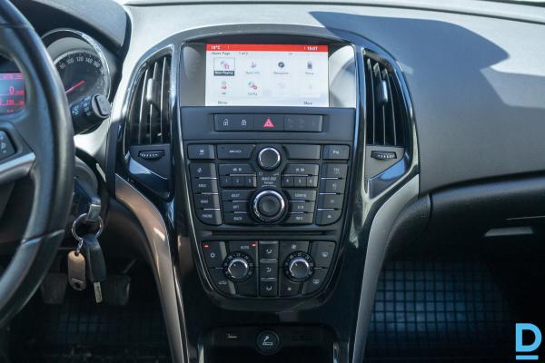 Melns Opel Astra 2015 Liepāja, ar dzinēja tilpumu 1.60 L un nobraukumu 229 tūkst. km par 5650 €, foto 9 vietnē AUTOMOTO.COM.LV