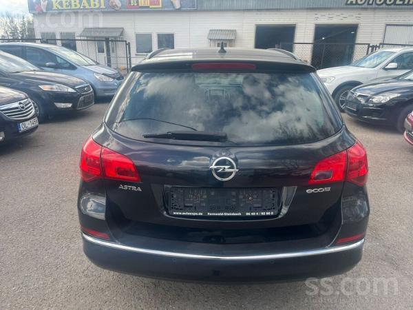 Melns Opel Astra 2015 Rīga, ar dzinēja tilpumu 1.60 L un nobraukumu 0 tūkst. km par 4990 €, foto 3 vietnē AUTOMOTO.COM.LV