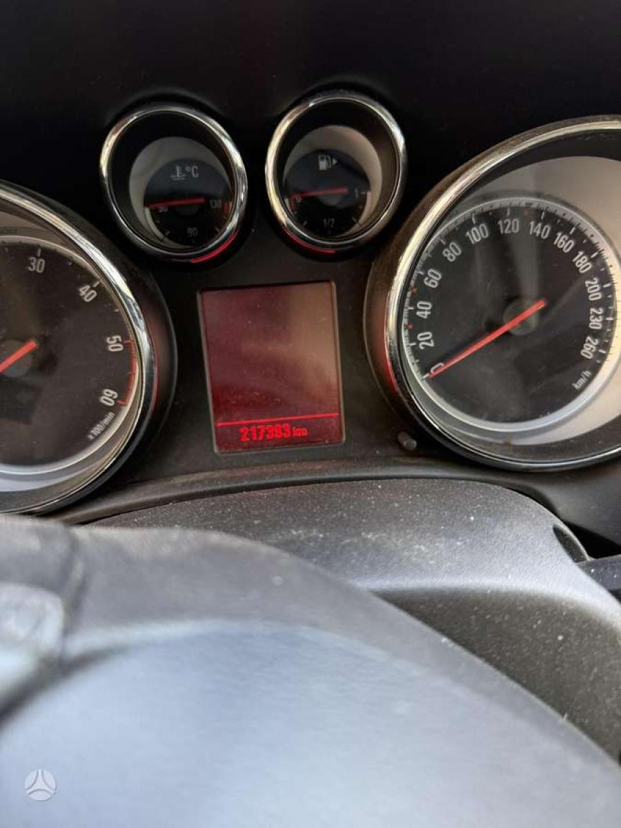 Melns Opel Astra 2015 Kaišiadorys, ar dzinēja tilpumu 1.60 L un nobraukumu 216 tūkst. km par 4600 €, foto 8 vietnē AUTOMOTO.COM.LV