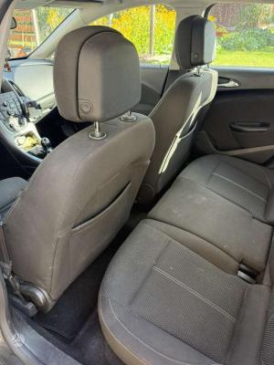 Melns Opel Astra 2015 Kaišiadorys, ar dzinēja tilpumu 1.60 L un nobraukumu 216 tūkst. km par 4600 €, foto 11 vietnē AUTOMOTO.COM.LV