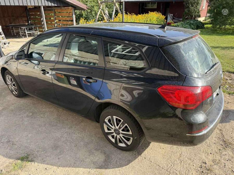 Melns Opel Astra 2015 Kaišiadorys, ar dzinēja tilpumu 1.60 L un nobraukumu 216 tūkst. km par 4600 €, foto 12 vietnē AUTOMOTO.COM.LV