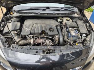 Melns Opel Astra 2015 Kaišiadorys, ar dzinēja tilpumu 1.60 L un nobraukumu 216 tūkst. km par 4600 €, foto 13 vietnē AUTOMOTO.COM.LV