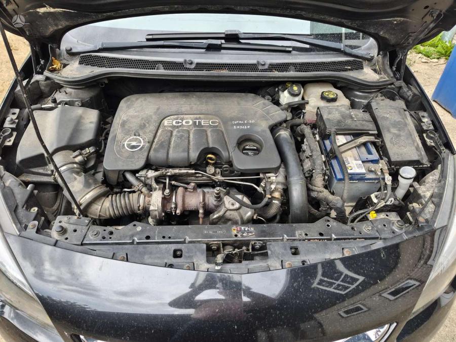 Melns Opel Astra 2015 Kaišiadorys, ar dzinēja tilpumu 1.60 L un nobraukumu 216 tūkst. km par 4600 €, foto 13 vietnē AUTOMOTO.COM.LV