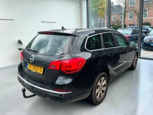 Melns Opel Astra 2015 Jūrmala, ar dzinēja tilpumu 1.40 L un nobraukumu 229 tūkst. km par 4990 €, foto 4 vietnē AUTOMOTO.COM.LV