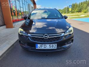 Black Opel Astra 2016 in Tallinn, with an engine capacity of 1.60 L and mileage of 275 thousand km for 3999 €, photo 3 on AUTOMOTO.COM.LV