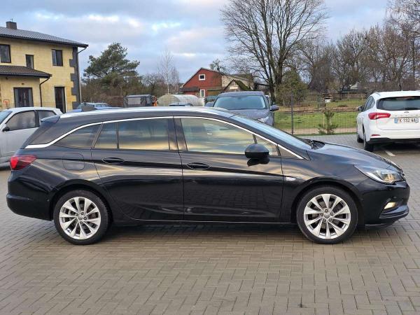 Melns Opel Astra 2016 Tauragė, ar dzinēja tilpumu 1.60 L un nobraukumu 269 tūkst. km par 6450 €, foto 3 vietnē AUTOMOTO.COM.LV