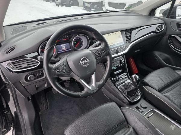 Melns Opel Astra 2016 Tauragė, ar dzinēja tilpumu 1.60 L un nobraukumu 267 tūkst. km par 6200 €, foto 8 vietnē AUTOMOTO.COM.LV