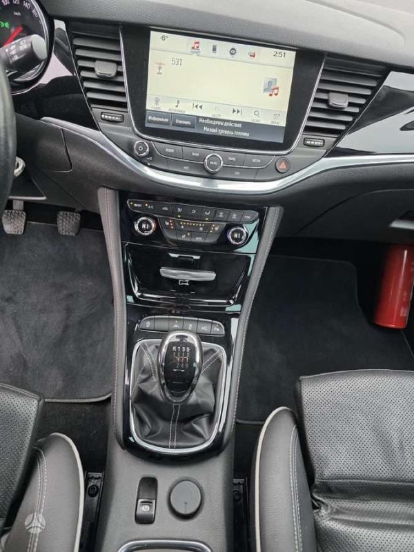 Melns Opel Astra 2016 Tauragė, ar dzinēja tilpumu 1.60 L un nobraukumu 267 tūkst. km par 6200 €, foto 9 vietnē AUTOMOTO.COM.LV