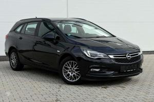Black Opel Astra 2016 in Kretinga, with an engine capacity of 1.60 L and mileage of 174 thousand km for 5999 €, photo  on AUTOMOTO.COM.LV
