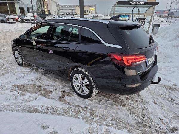 Melns Opel Astra 2016 Šauļi, ar dzinēja tilpumu 1.60 L un nobraukumu 227 tūkst. km par 5900 €, foto 4 vietnē AUTOMOTO.COM.LV
