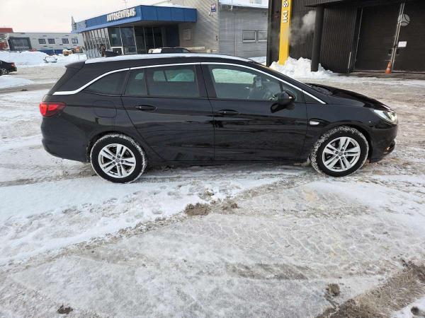 Melns Opel Astra 2016 Šauļi, ar dzinēja tilpumu 1.60 L un nobraukumu 227 tūkst. km par 5900 €, foto 10 vietnē AUTOMOTO.COM.LV