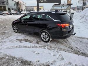 Black Opel Astra 2016 in Siauliai, with an engine capacity of 1.60 L and mileage of 227 thousand km for 5900 €, photo 14 on AUTOMOTO.COM.LV