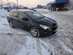 Black Opel Astra 2016 in Siauliai, with an engine capacity of 1.60 L and mileage of 227 thousand km for 5900 €, photo 19 on AUTOMOTO.COM.LV