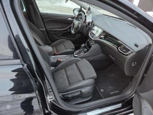 Black Opel Astra 2016 in Siauliai, with an engine capacity of 1.60 L and mileage of 227 thousand km for 5900 €, photo 21 on AUTOMOTO.COM.LV