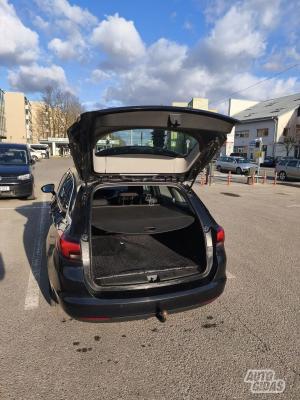 Melns Opel Astra 2016 Kauņa, ar dzinēja tilpumu 1.60 L un nobraukumu 259 tūkst. km par 5800 €, foto 5 vietnē AUTOMOTO.COM.LV