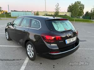 Черный Опель Астра 2016 в Тарту, объемом двигателя 1.60 л и пробегом 265 тыс. км за 4490 €, фото 4 на AUTOMOTO.COM.LV