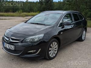 Black Opel Astra 2016 in Daugavpils, with an engine capacity of 1.60 L and mileage of 232 thousand km for 4250 €, photo  on AUTOMOTO.COM.LV