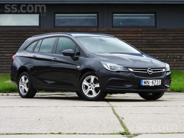 Melns Opel Astra 2016 Rīga, ar dzinēja tilpumu 1.60 L un nobraukumu 125 tūkst. km par 6990 €, foto 3 vietnē AUTOMOTO.COM.LV